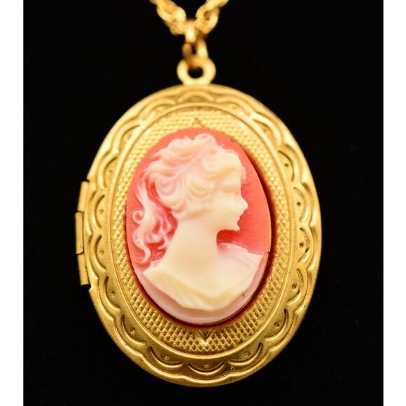 Unbranded | Jewelry | Vintage Cameo Locket Pendant Necklace Red White ...